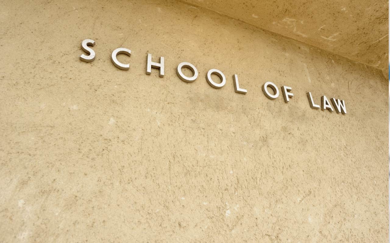 Top 210 No-Essay Scholarships With Deadlines In October 2025