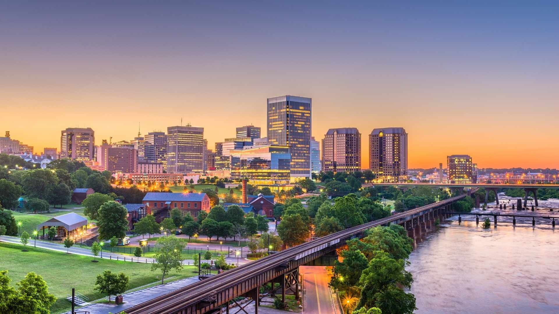 Top 30 Virginia Scholarships With Deadlines In February 2026